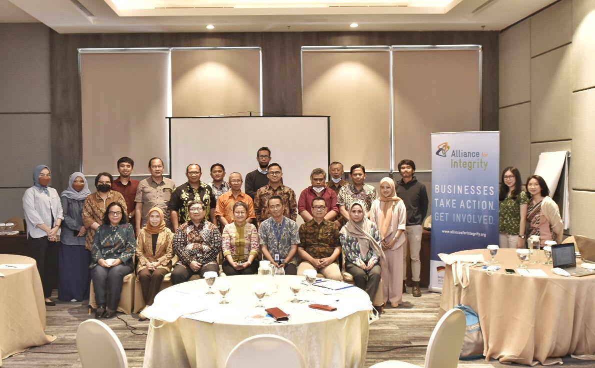 Joint forces for integrity in Indonesia’s forestry sector - Alliance ...